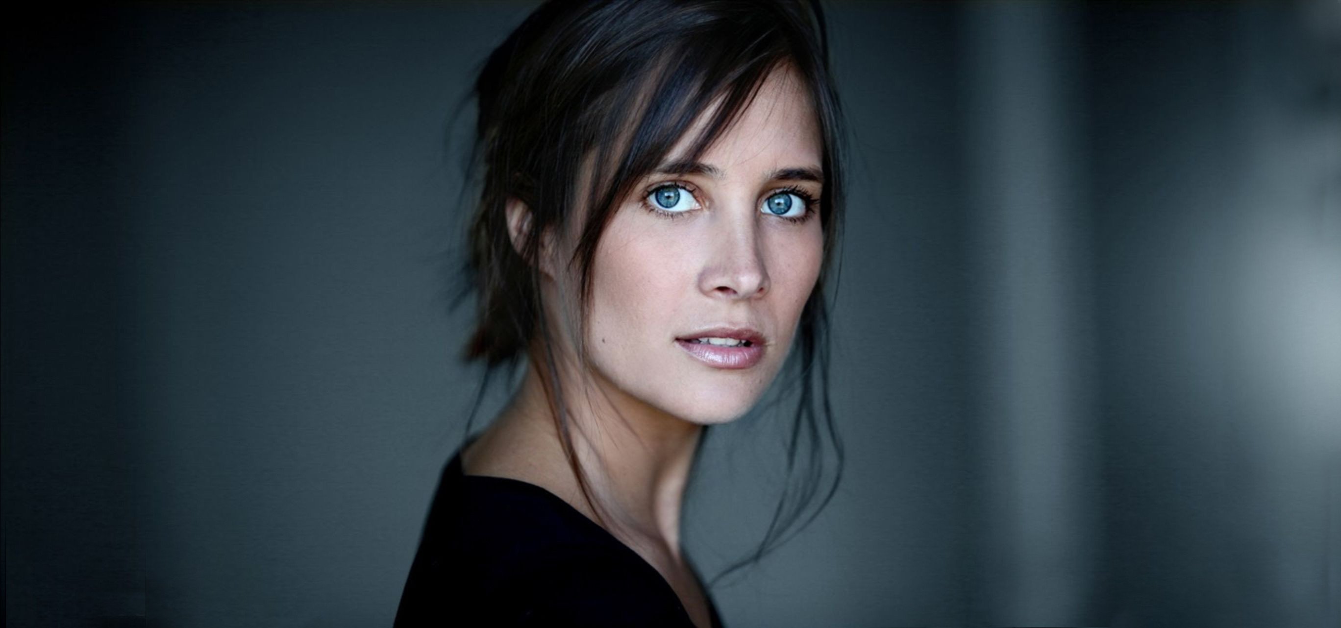 Julie De Bona Biographie Colisée De Roubaix